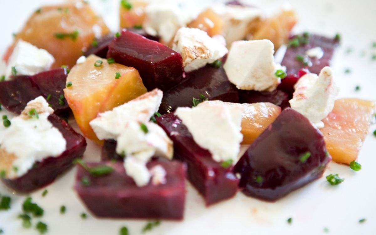 Why Do Beets Taste Like Dirt? 10 Ways To Make Beets Taste Better - Who Eatz