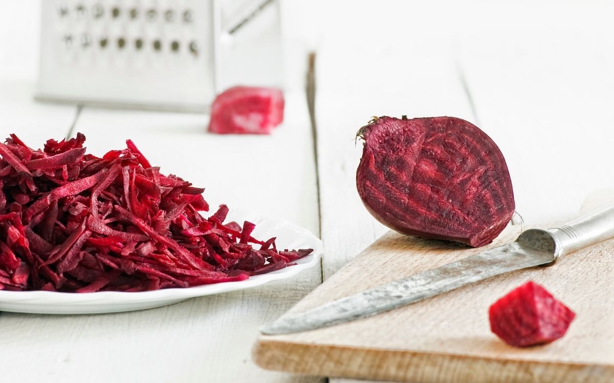 Why Do Beets Taste Like Dirt? 10 Ways To Make Beets Taste Better - Who Eatz